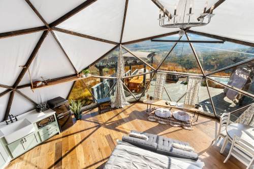 A Unique Stay At Bolt Farms Treehouse In Whitwell Tennessee