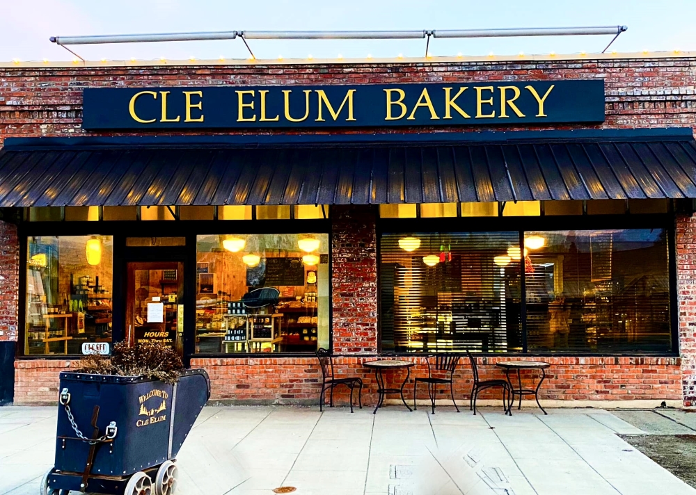 Open Since 1906 Cle Elum Bakery Has Been Serving Bread And Pastries In ...