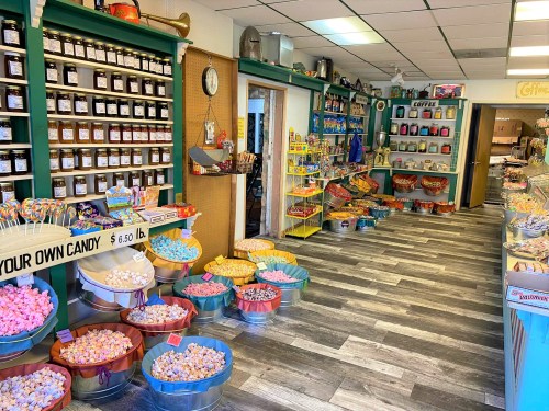 Hardy Sweet Shop: A Whimsical Candy Store In Arkansas
