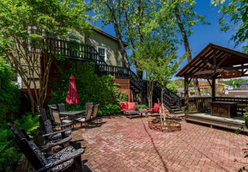 These Are The 9 Most Unique Places To Stay In Bryson City