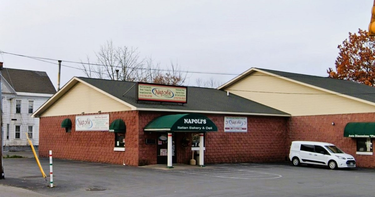 Locals Love Tomato Pie At This Bakery And Deli In Utica, New York
