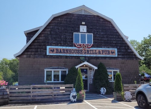 Discover The Barnhouse Grill & Pub in Wiscasset, Maine