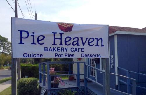 Enjoy Handmade Pies At This Pie Shop In Atlantic Beach, Florida