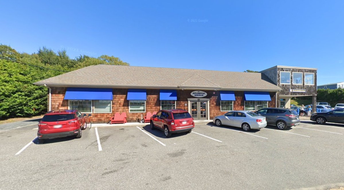 Atlantic Grille: Best Beach-Themed Restaurant In Middletown, RI