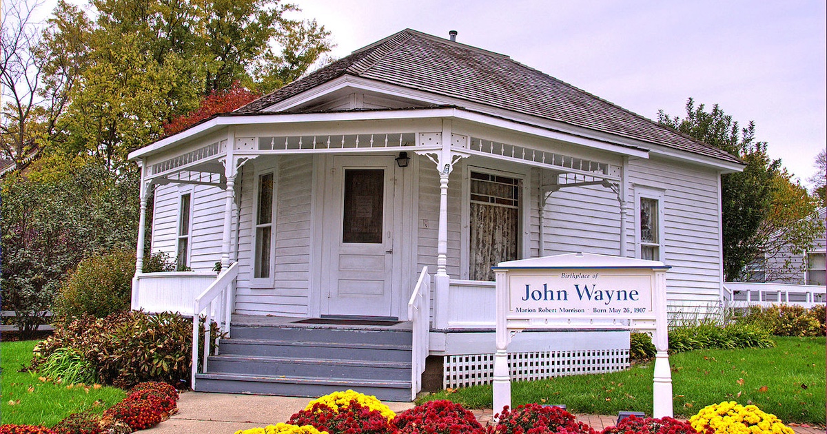 We Bet You Didn't Know About These 8 Celebrities From Iowa