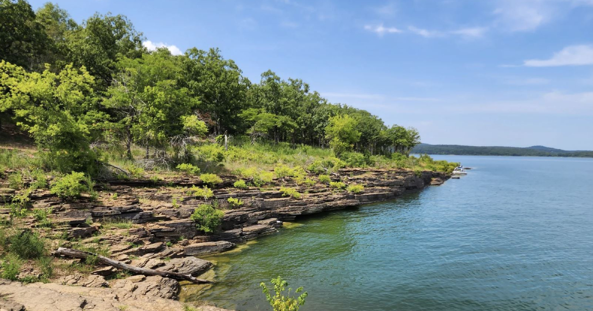 Greenleaf State Park In Oklahoma Has A Beautiful Overlook Hike