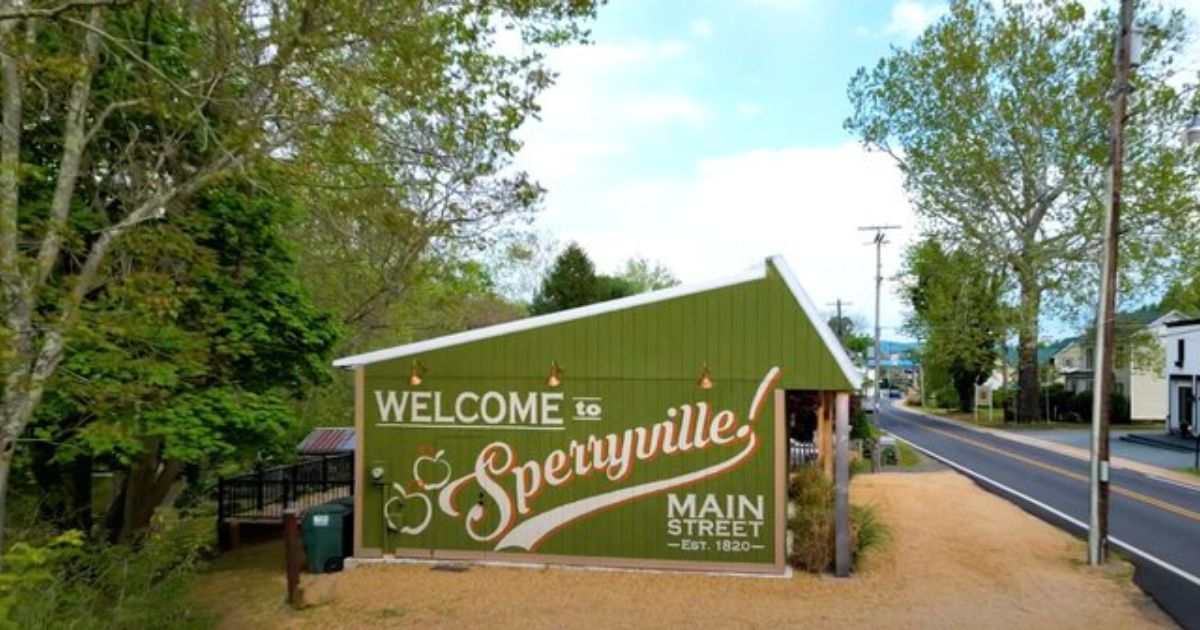 With A Population Of Just Over 200, Sperryville, Virginia Is A Tiny ...