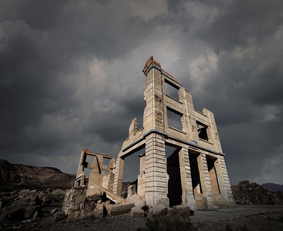 The Best Nevada Urban Legends, Myths, And Folklore
