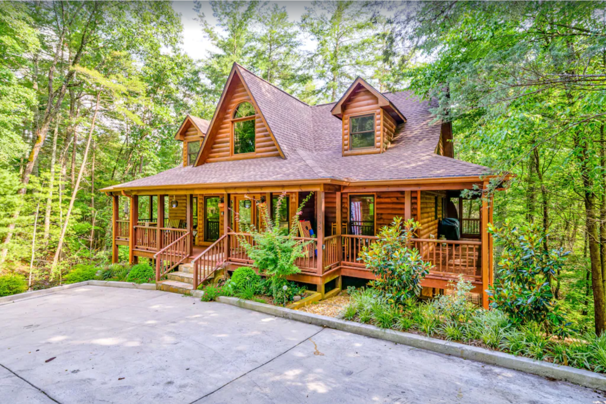 The Best Mountain Cabin Rental In Ellijay, GA