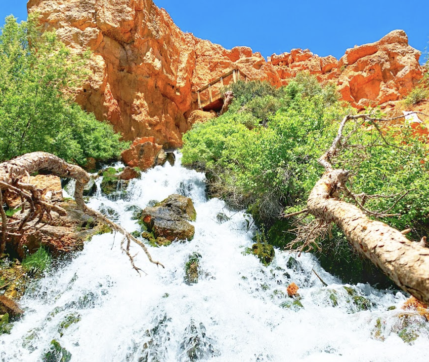 Cascade Falls: Unexpected Natural Wonder In Southern Utah