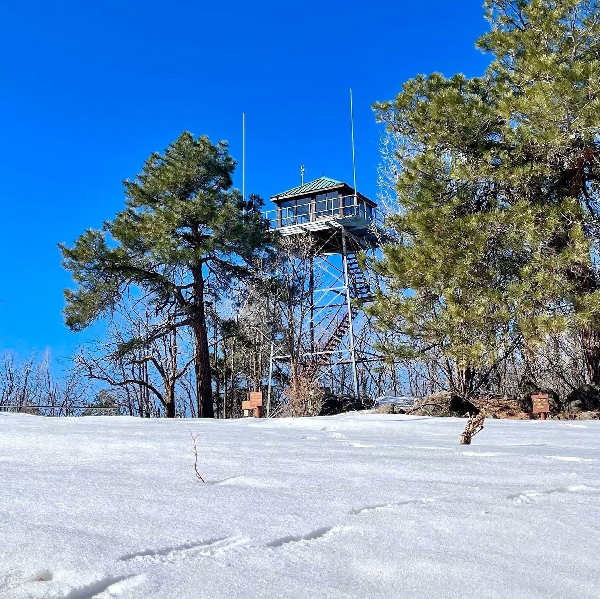Climb To The Baker Butte Fire Lookout Tower In Arizona And You Can See ...