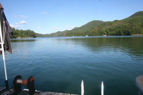 Rent A Floating Boathouse Vacation Home In Bryson City, NC