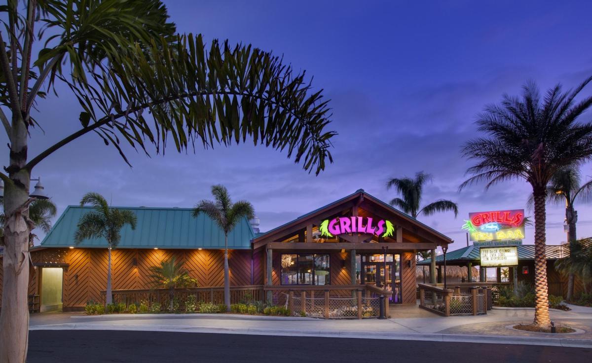 Grills Seafood Deck: Waterfront Tiki Bar In Port Canaveral, Florida