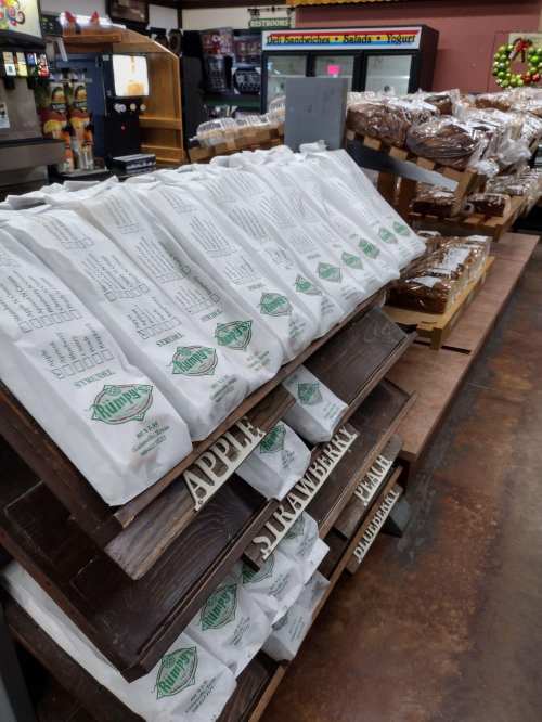 Rumpy's In Gainesville, Texas Is An Incredible Gas Station Bakery