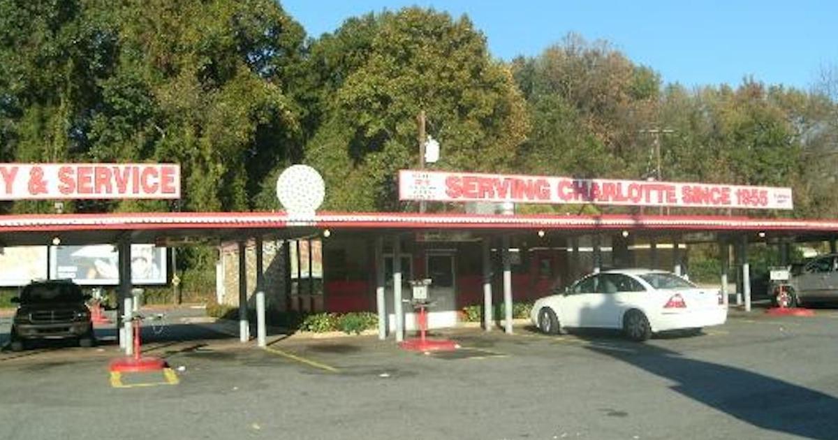 South 21 Drive-In Is An Old-School Eatery In Charlotte