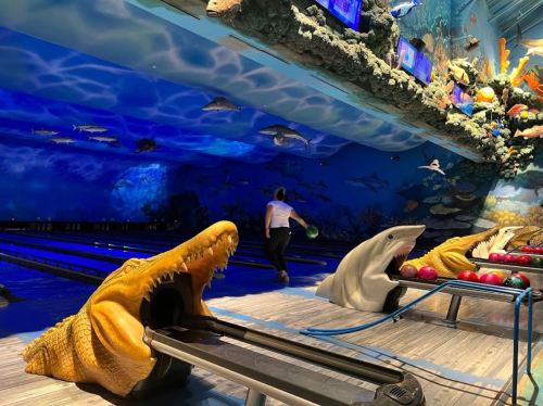 Underwater-Themed Bowling Alley: Uncle Buck’s, Round Rock, TX