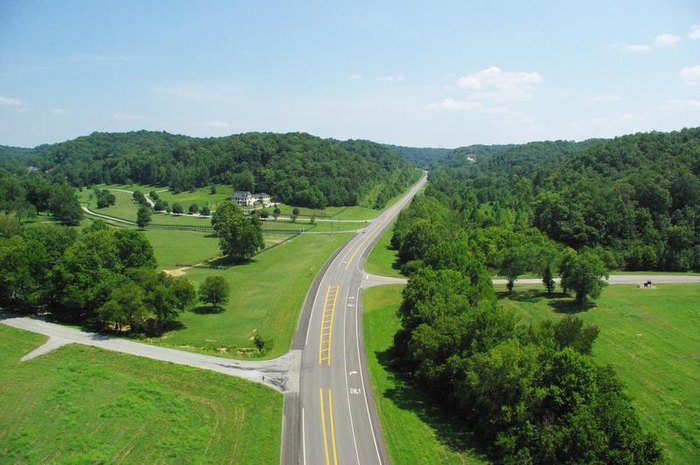 Escape on The Loneliest Road in Mississippi: A Secluded Journey