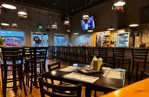 The 10 Best Local Restaurants in Indiana
