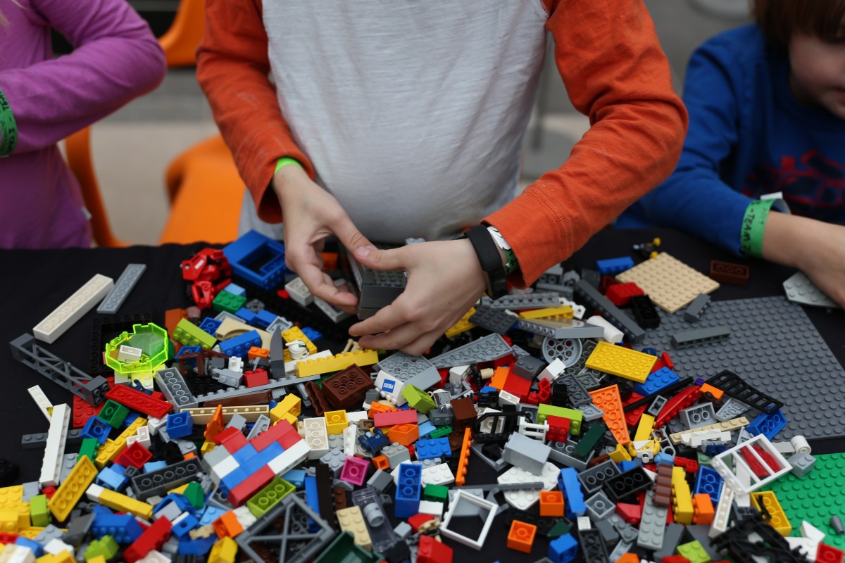 The First LEGO Cafe In The US Is Opening This Year In Kentucky