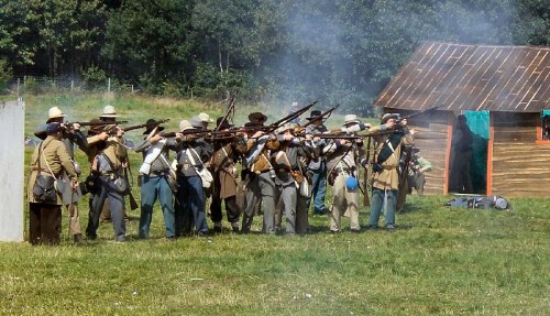 Hunt For Legendary Buried Treasure In Tennessee