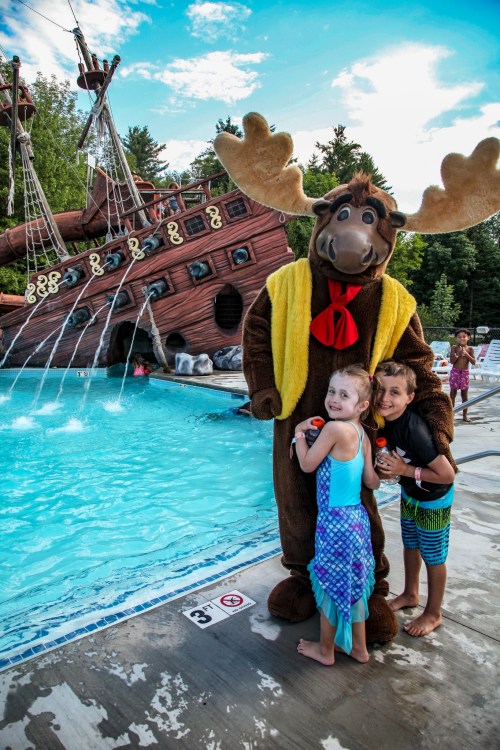 Campgrounds With Water Parks In NH: Moose Hillock Campground