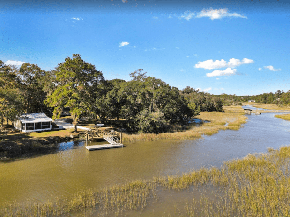 Rent This Waterfront Vrbo In Townsend, Georgia