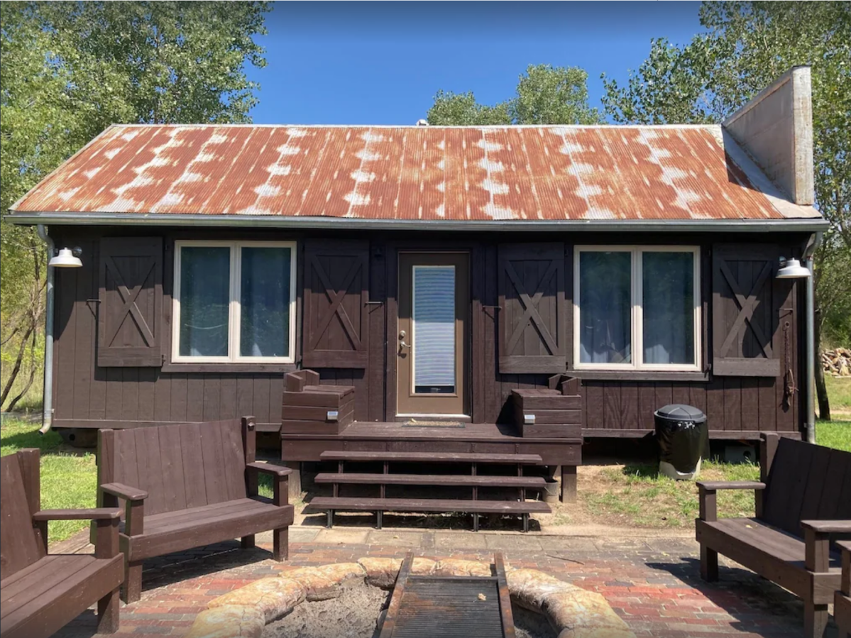 Rent This Cozy Lakeside Vacation Rental In Kansas Near Wichita
