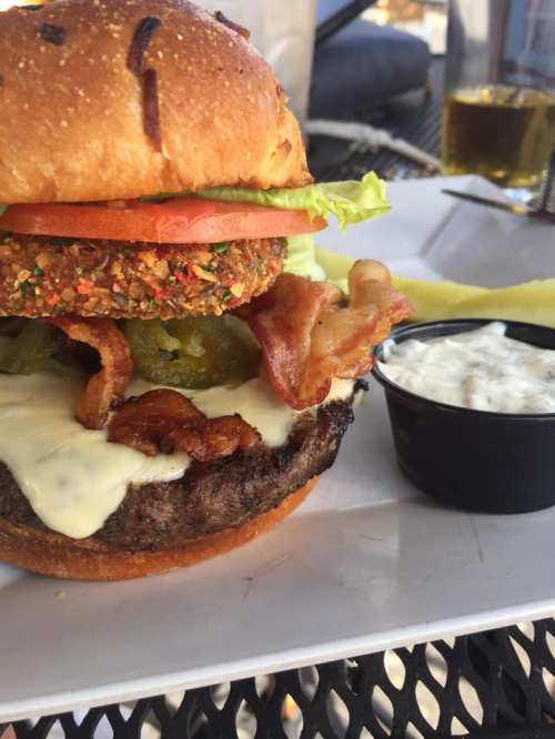 This Tavern Is One Of The Best Burger Joints In South Carolina