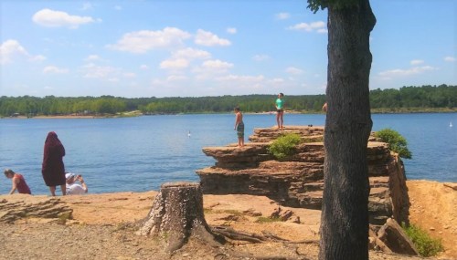 Epic Cliff Jumping In Arkansas: Dam Site Park In Heber Springs