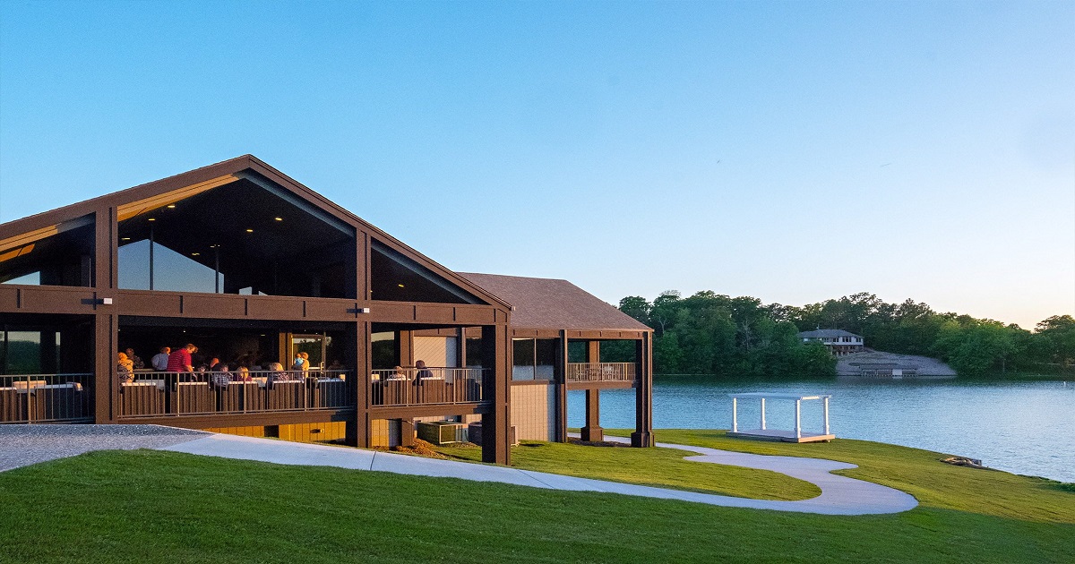 The Breathtaking Waterfront Restaurant In Arkansas Where The View Is As ...