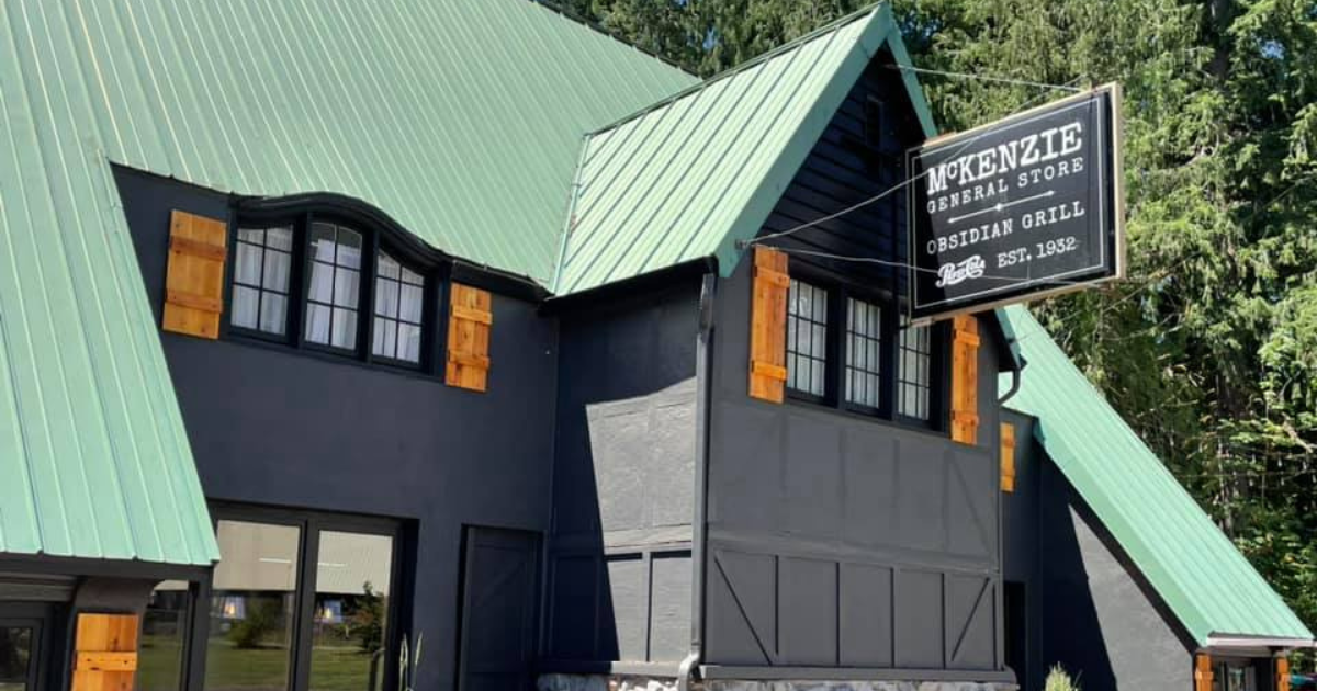 The Middle-Of-Nowhere General Store With Some Of The Best Burgers And ...