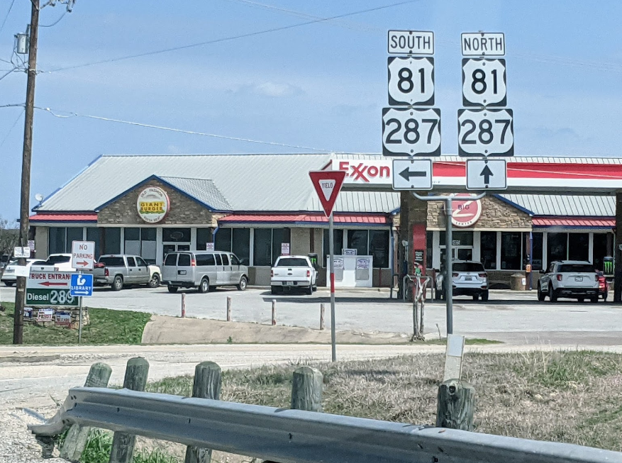 Discover The Best Burgers In Rhome, Texas At Giant Burger