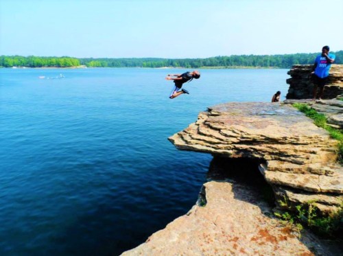 Epic Cliff Jumping In Arkansas: Dam Site Park In Heber Springs
