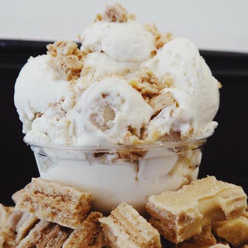 Brooker's Founding Flavors: Themed Ice Cream Shop In Utah