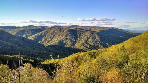 The Extraordinary Saluda Mountains Straddle The Carolinas