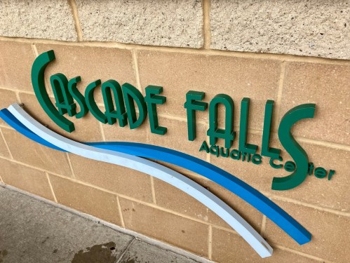 Cascade Falls Aquatic Center: Hidden Waterpark In Ankeny, Iowa