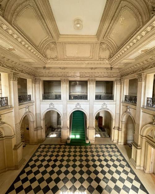 Abandoned Mansions In Pennsylvania: Lynnewood Hall