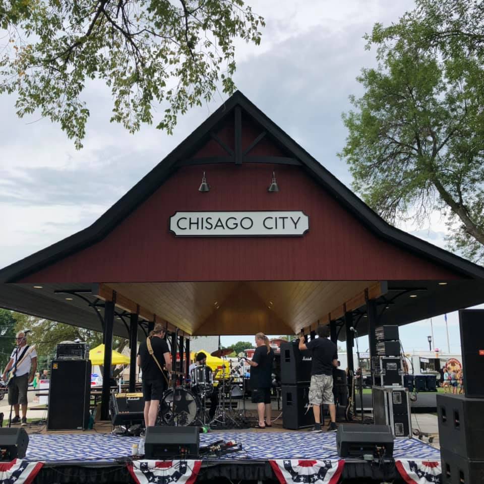 With A Farmers Market, Weekly Music, And Seasonal Festival, There’s ...