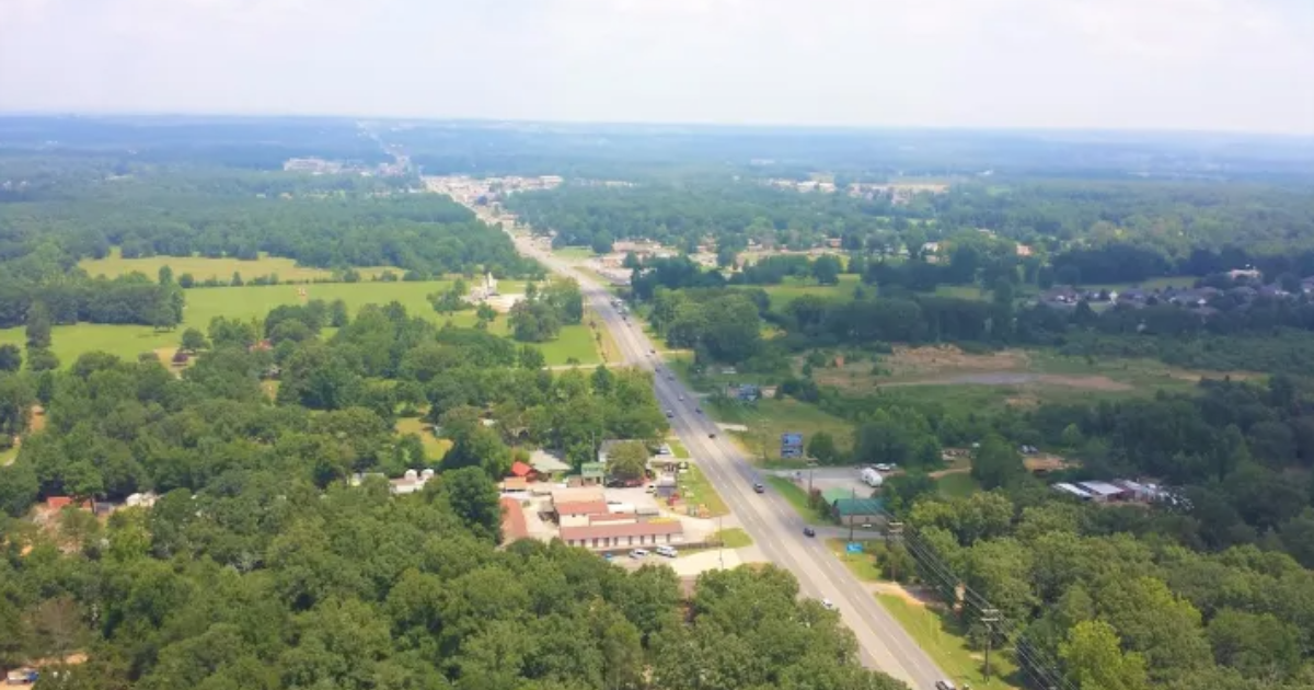 This Arkansas Town Is One Of The Most Peaceful Places To Live In The ...