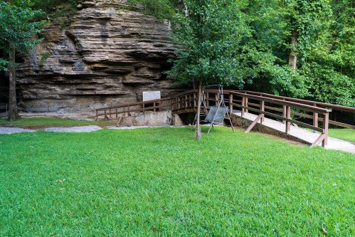 Come Find The Hidden Natural Bridge In Waynesboro Tennessee