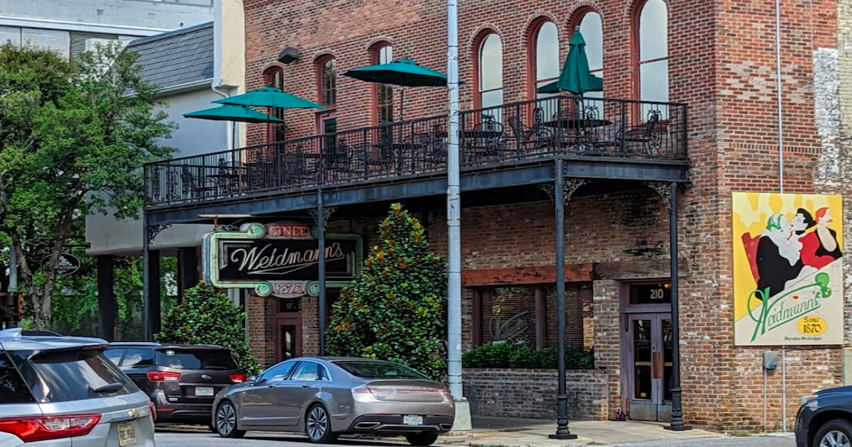 Legendary Family-Owned Restaurants in Mississippi to Try