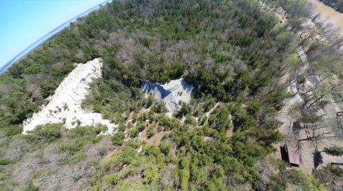 Hidden Natural Wonder In Arkansas: White Cliffs In Lockesburg
