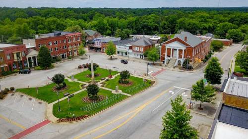 Edgefield Is One Of The Most Peaceful Towns In South Carolina
