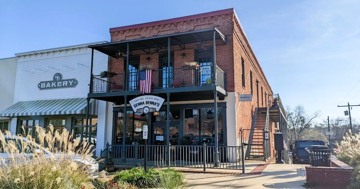 Underground Restaurant In Brandon Mississippi: The Gallows Bar