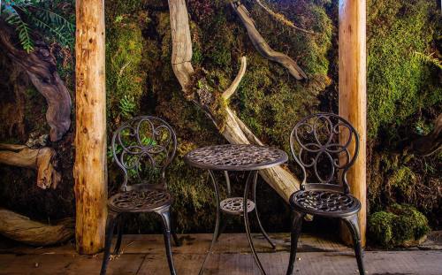 The Front Porch Inn In Northern California Is A Hidden Oasis