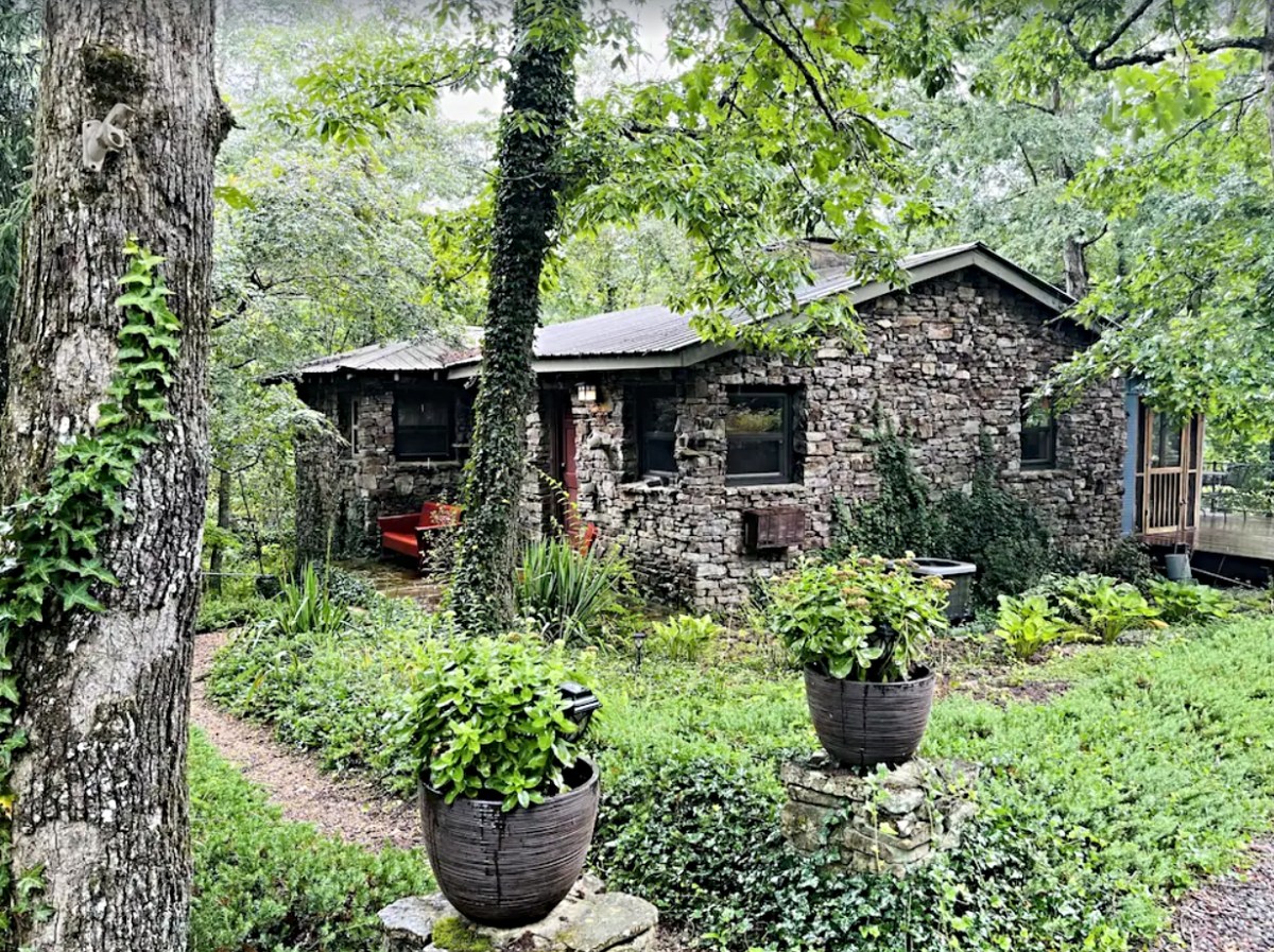 A Quaint Cottage In Alabama: The Shire