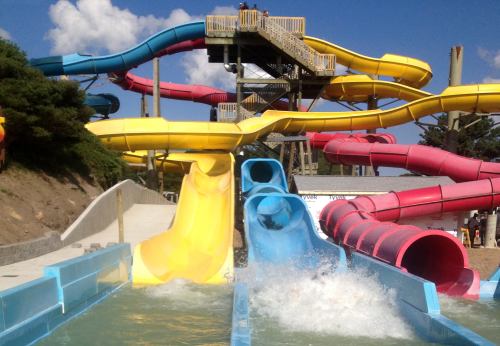 Water Wizz: Giant Waterpark In East Wareham, Massachusetts