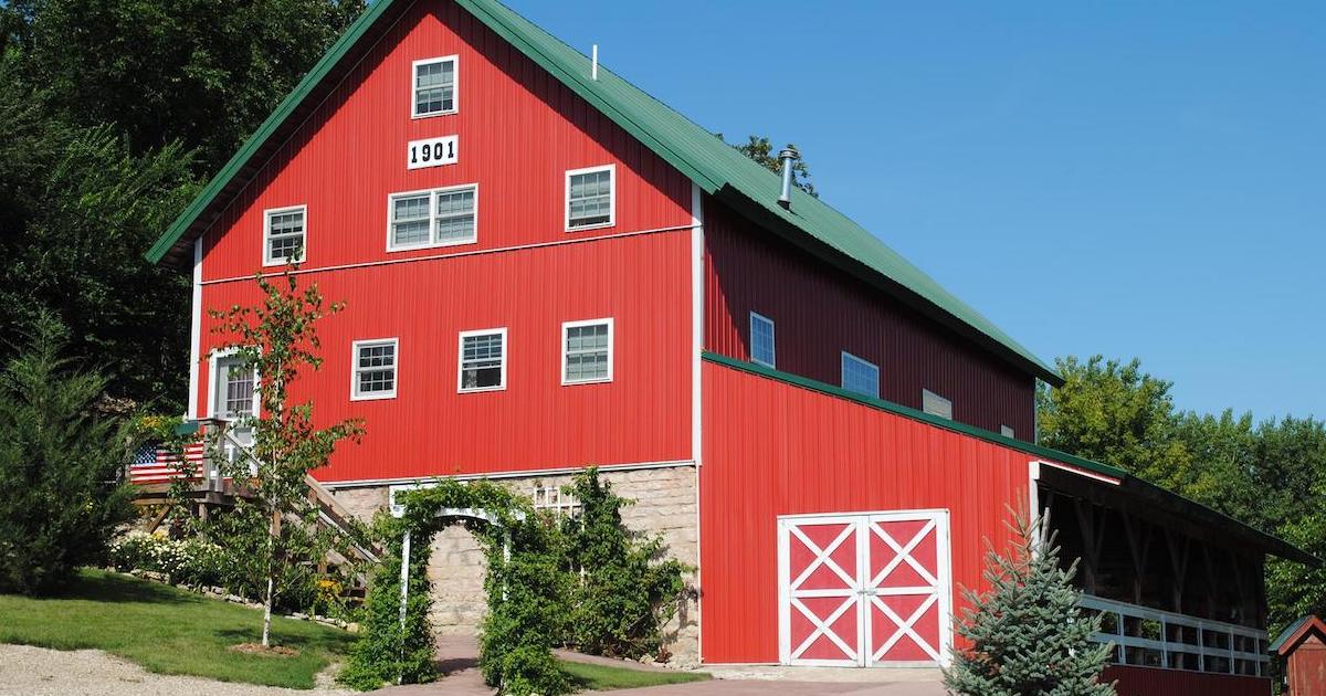 Barn On The Bluff: A Historic Bed And Breakfast In Elkader, Iowa