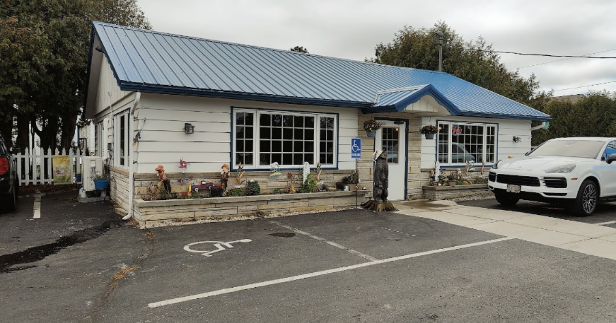 This Tiny But Delicious Restaurant In Wisconsin Proves That Good Things ...
