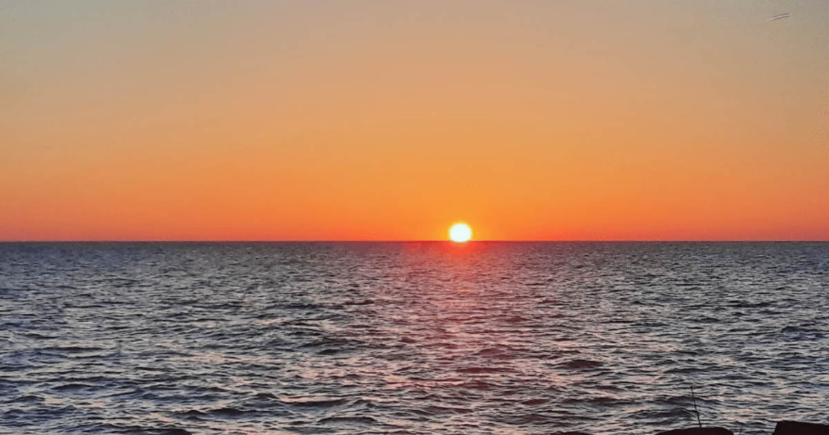 Walnut Beach Ohio Is A Hidden Beach In Ashtabula With A Park